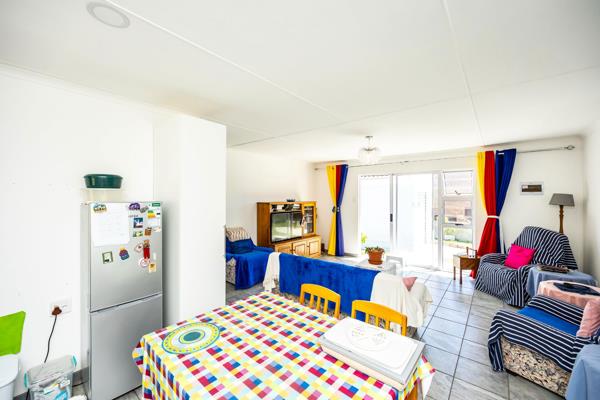 3 Bedroom House for sale in East London Coast | T4556987 | Private Property