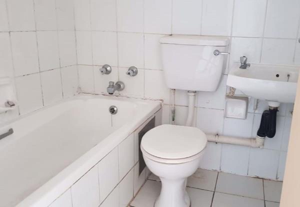 2 Bedroom Apartment to rent in Meer En See | RR4085118 | Private Property