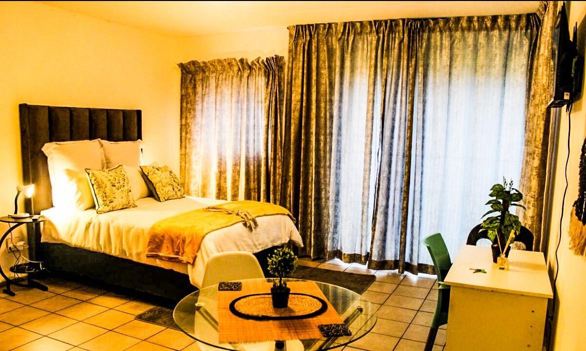 Studio apartment to rent in Braamfontein | RR4305114 | Private Property