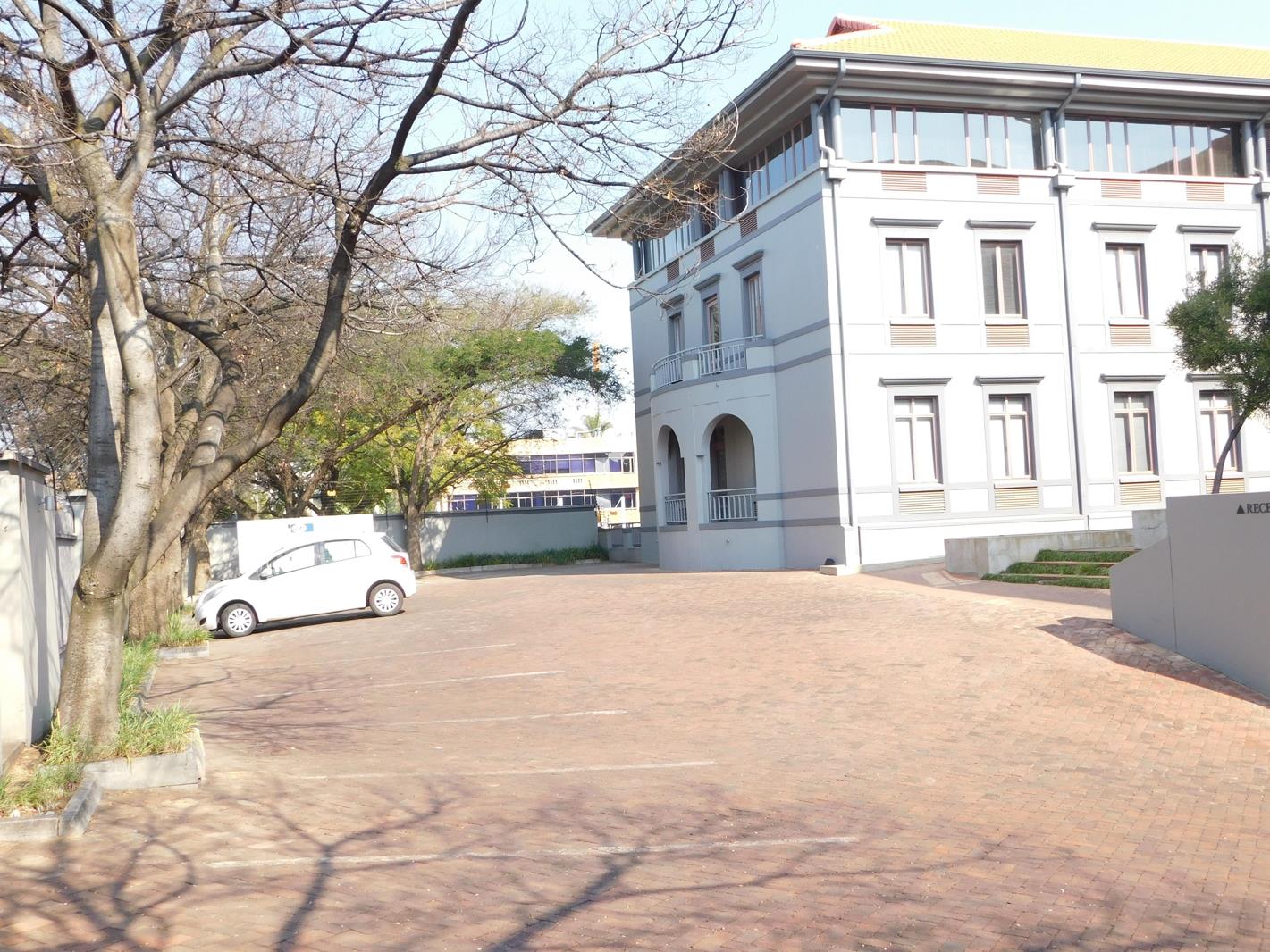 300 m² Commercial space to rent in Ferndale | RR4318982 | Private Property
