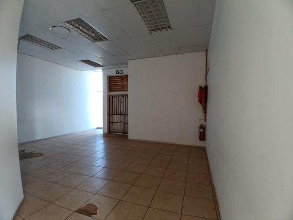 300 m² Retail Space to rent in Newcastle Central | RR4357758 | Private ...