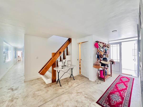 5 Bedroom House for sale in Jacobs Bay | T5117608 | Private Property