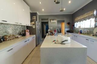 4 Bedroom House for sale in Rewlatch | T5125738 | Private Property