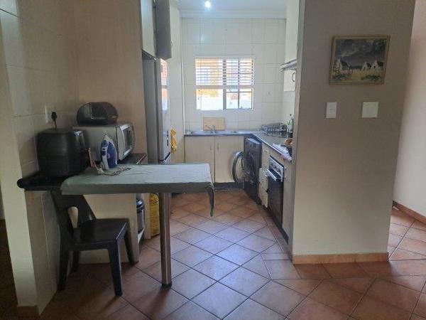 3 Bedroom Townhouse for sale in Bedfordview | T5195801 | Private Property