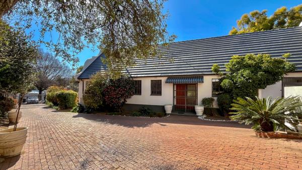 3 Bedroom House for sale in Fontainebleau | T5205990 | Private Property