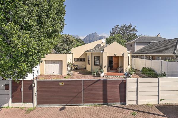 Rondebosch: Property and houses for sale
