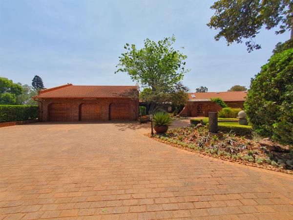 2.3 ha Farm for sale in Eloff | T5235010 | Private Property