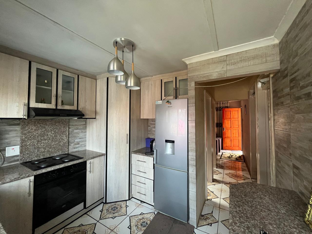 2 Bedroom House for sale in Phoenix | T5238554 | Private Property