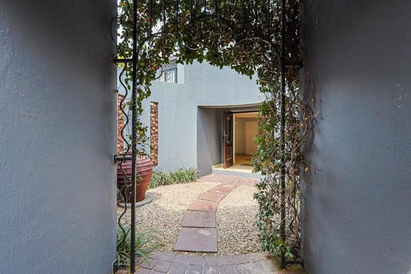 4 Bedroom House for sale in Willow Acres | T5244795 | Private Property