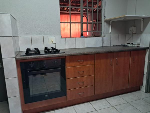 3 Bedroom Apartment for sale in Rustenburg Central | T5313539 | Private ...