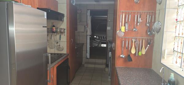 3 Bedroom House for sale in Safari Gardens | T5323862 | Private Property