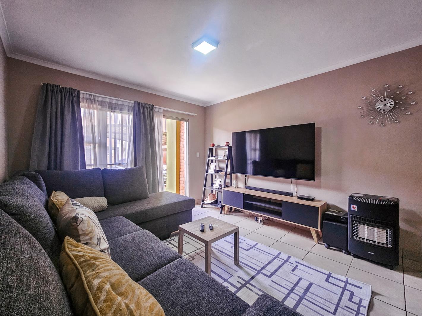 2 Bedroom Townhouse for sale in Montana | T5329243 | Private Property