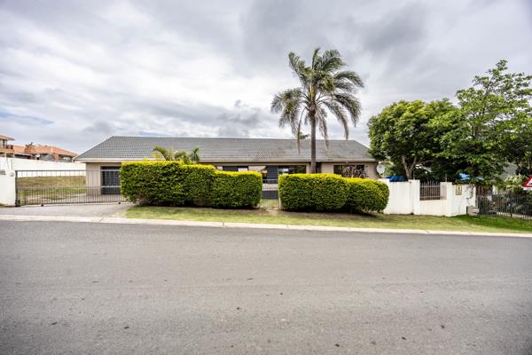 3 Bedroom House for sale in Beacon Bay | T5333832 | Private Property