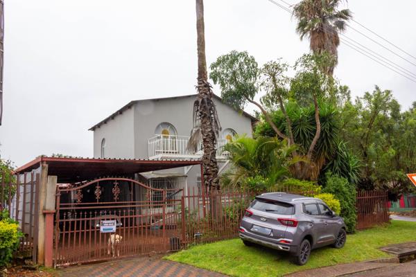 3 Bedroom House for sale in Danville | T5340646 | Private Property