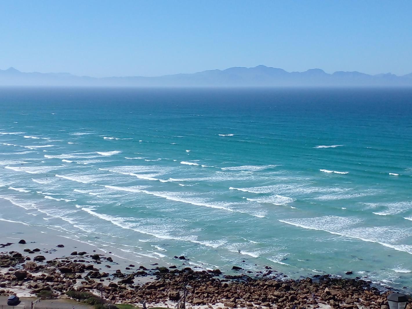 1 Bedroom Garden Cottage to rent in Muizenberg | RR4575053 | Private ...