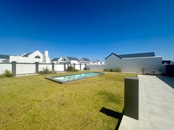 2 Bedroom House to rent in Langebaan Central | RR4575645 | Private Property