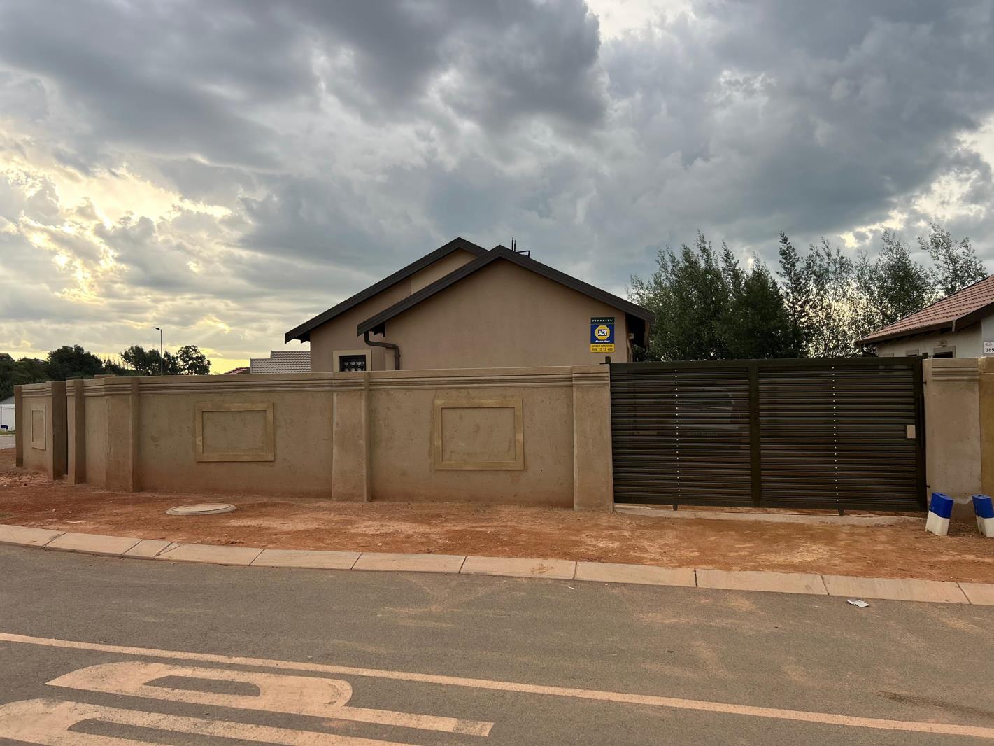 3 Bedroom House for sale in Wilfordon | T5341528 | Private Property