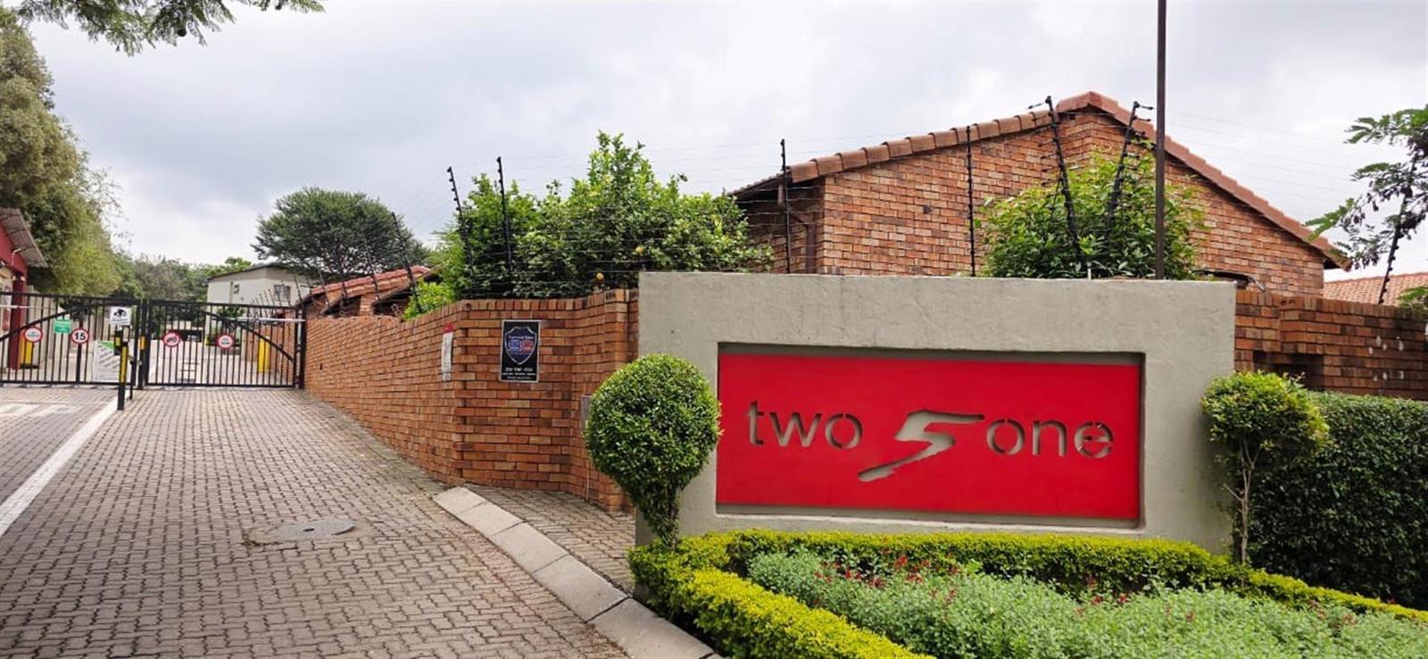 2 Bedroom Apartment to rent in Northgate | RR4575819 | Private Property