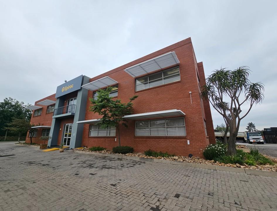 2 341 m² Industrial space to rent in Longmeadow | RR4576799 | Private ...