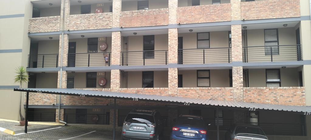 3 Bedroom Apartment for sale in Solheim | T5342672 | Private Property