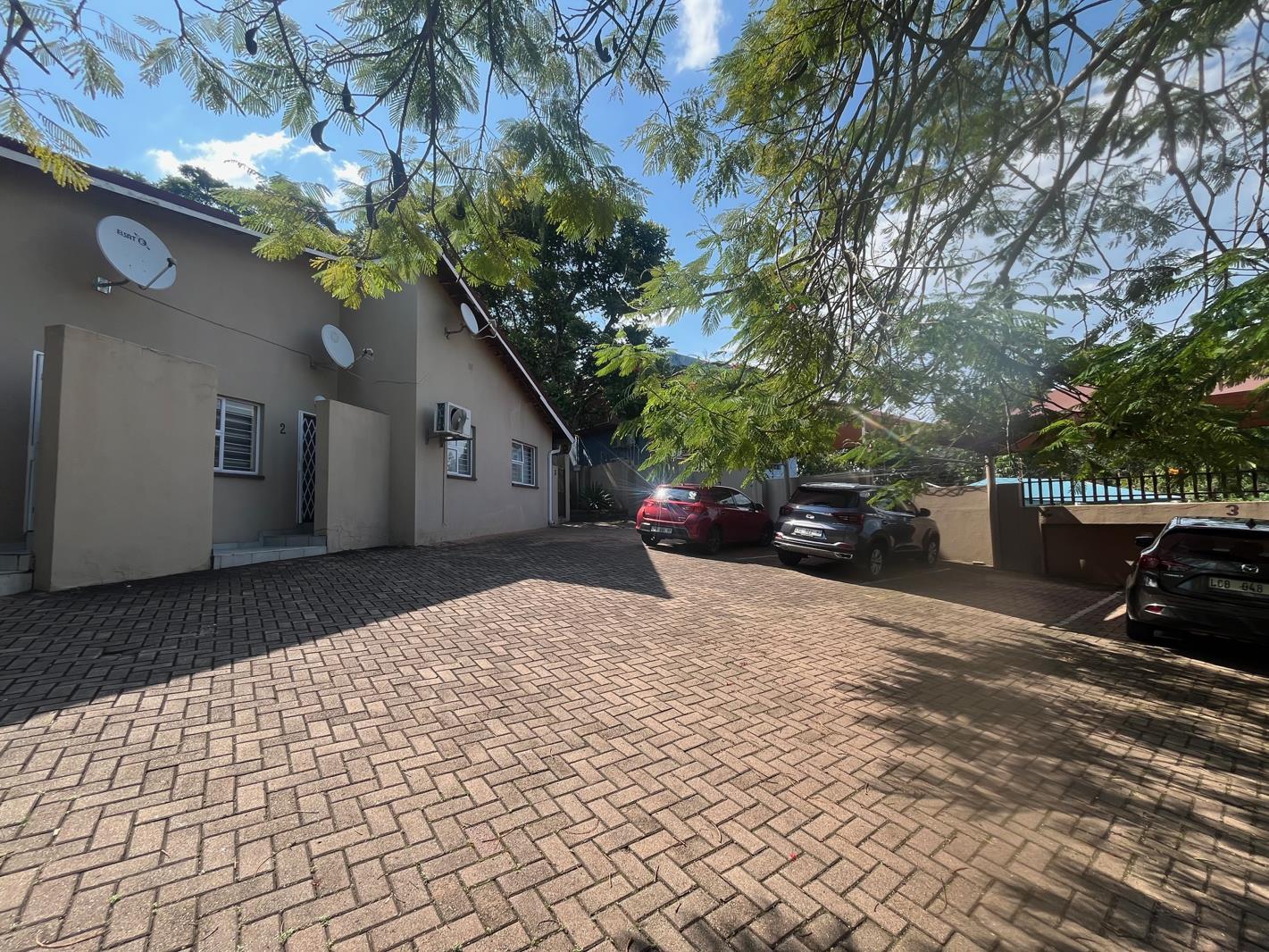 2 Bedroom Apartment to rent in Sonheuwel | RR4578053 | Private Property