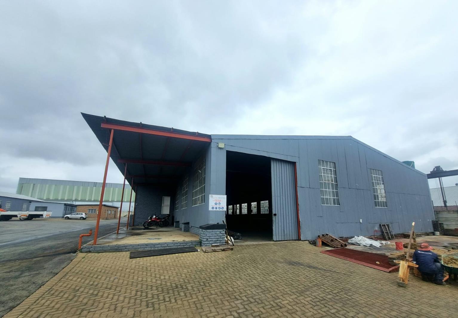 1 650 m² Industrial space to rent in Aureus | RR4578742 | Private Property