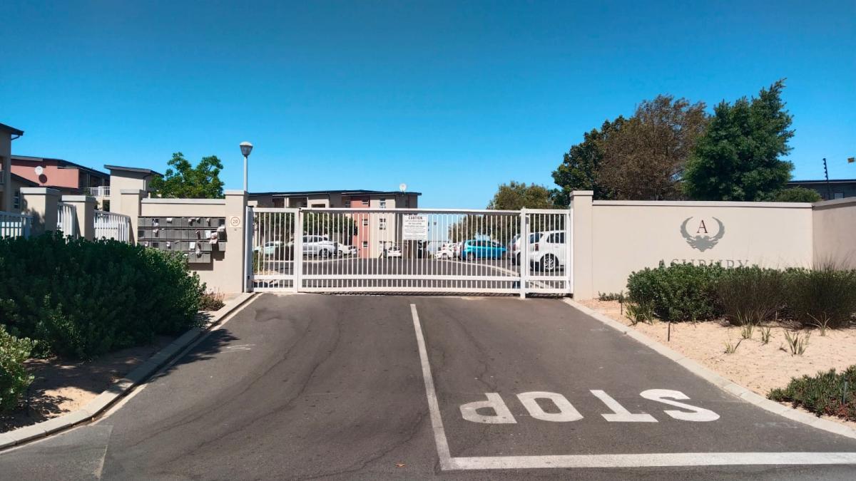 2 Bedroom Apartment to rent in Buh Rein Estate | RR4579562 | Private ...