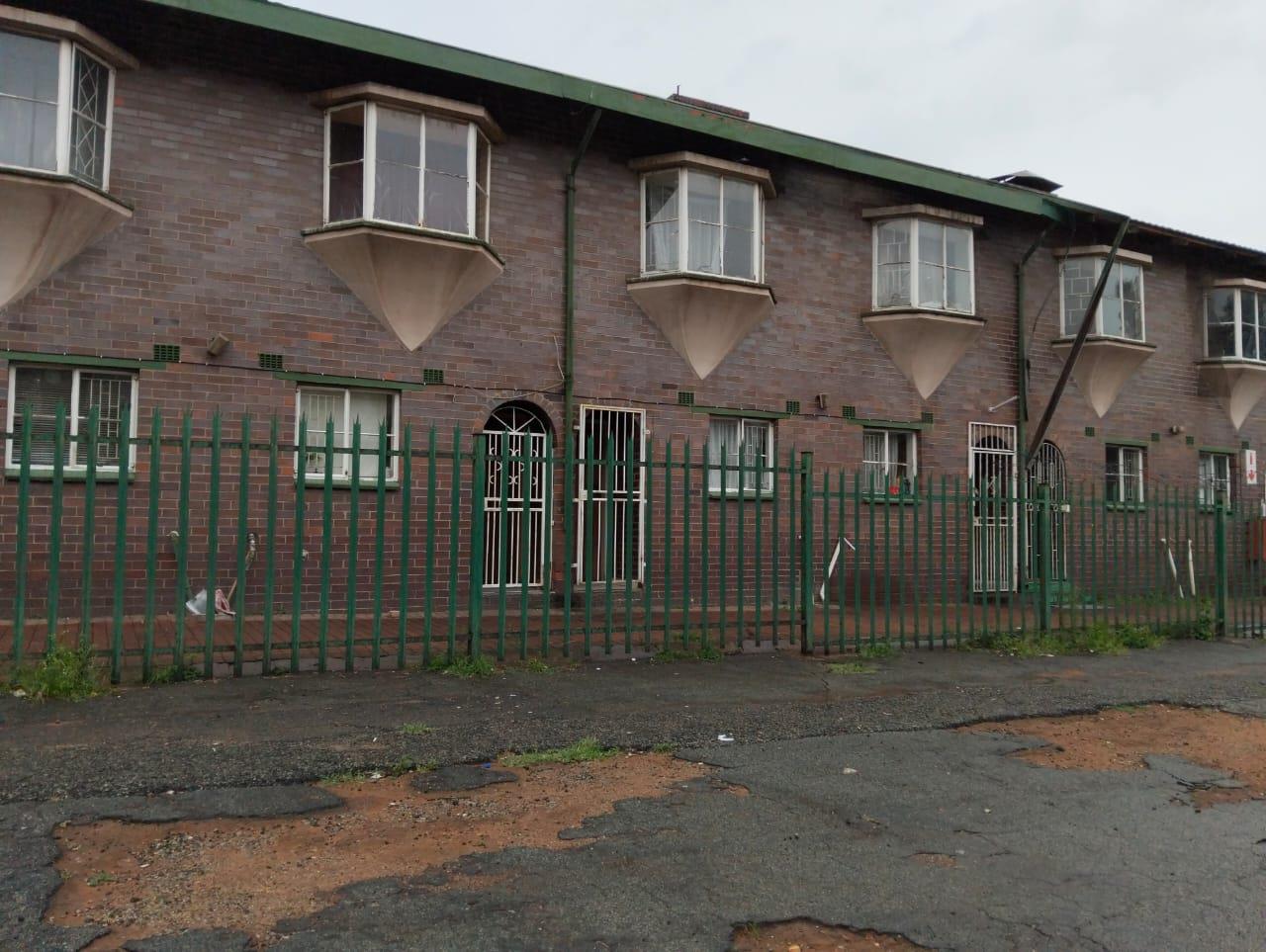 2 Bedroom Apartment for sale in Germiston South | T5346969 | Private ...