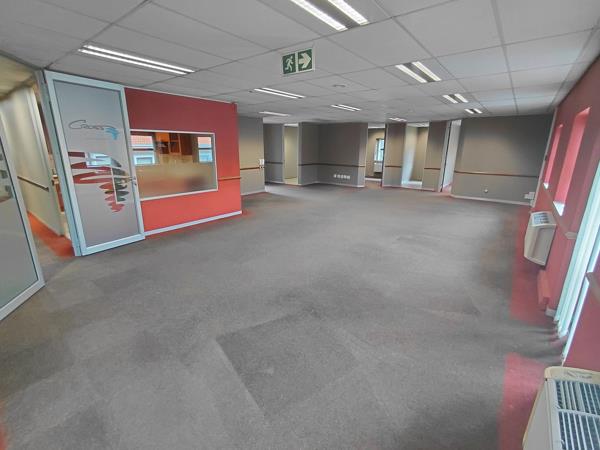 382 m² Commercial space to rent in Woodmead | RR4580842 | Private Property