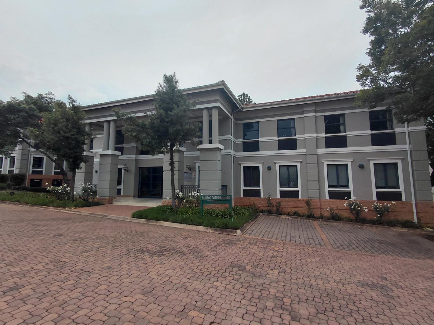 325 m² Commercial space to rent in Woodmead | RR4580890 | Private Property