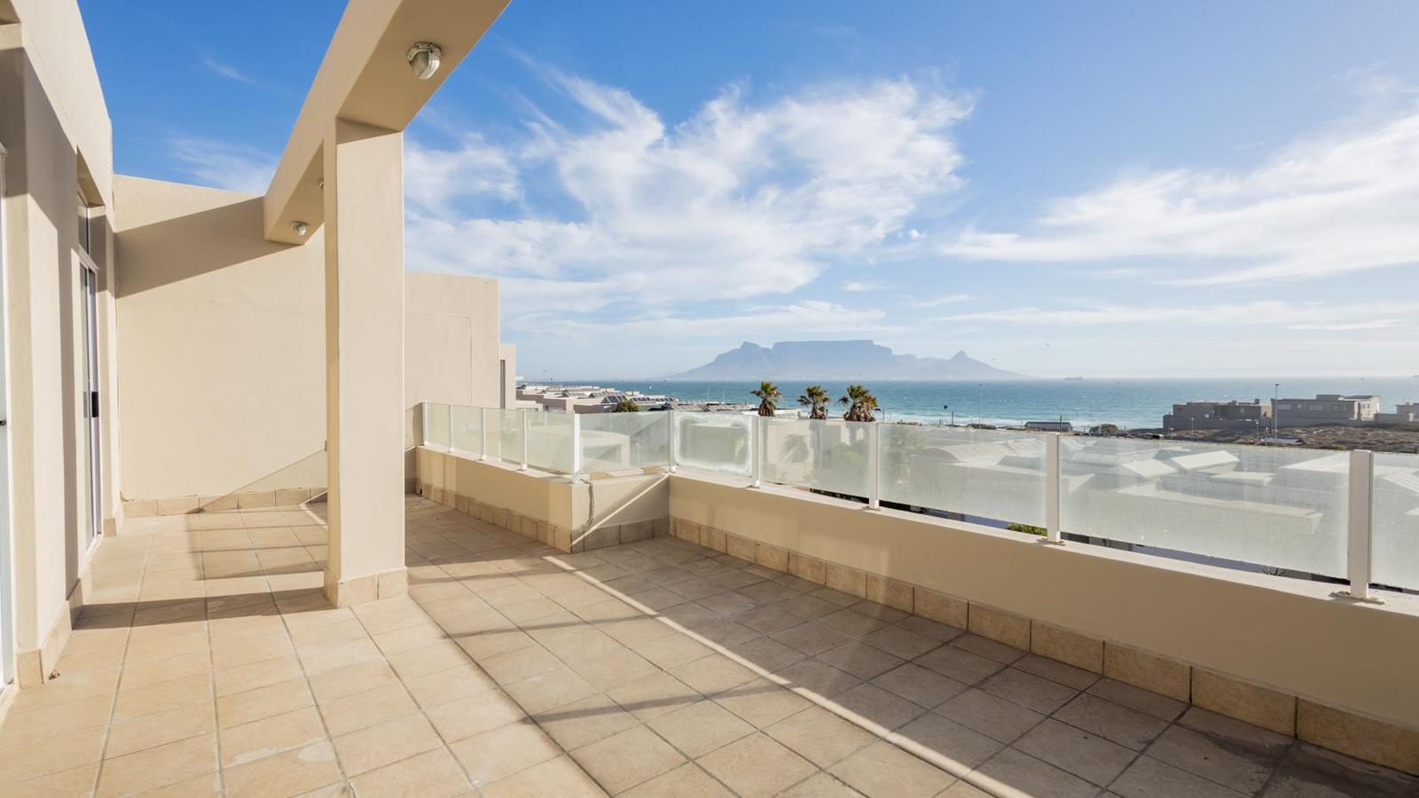 4 Bedroom House for sale in Bloubergstrand | T5347632 | Private Property