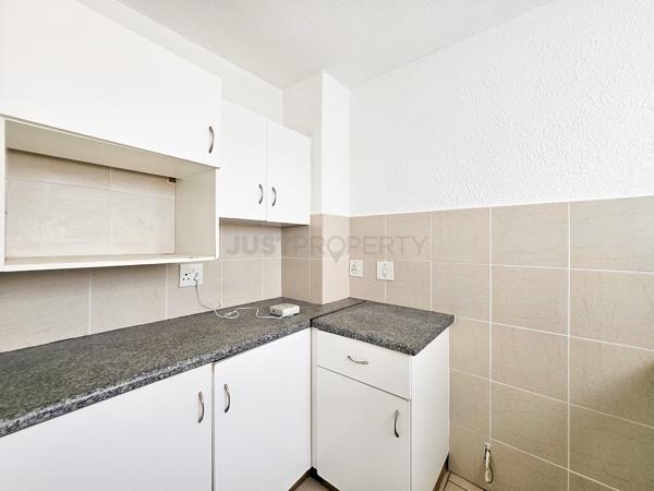 1 Bedroom Apartment to rent in Amanzimtoti | RR4582383 | Private Property