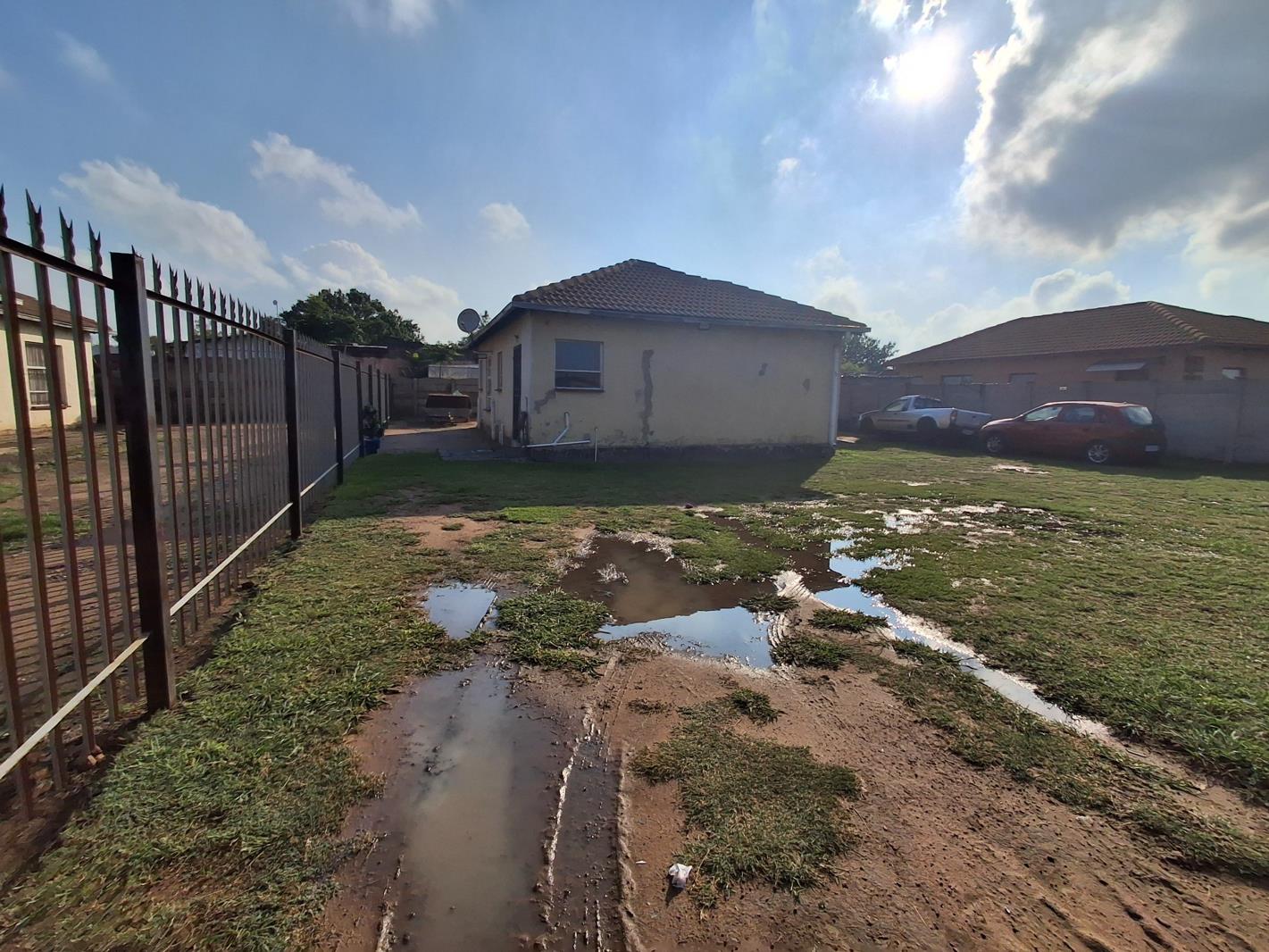 3 Bedroom House for sale in Vanderbijlpark Central | T5349221 | Private ...