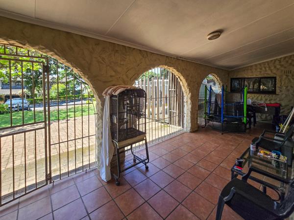 3 Bedroom House for sale in Uvongo | T5349242 | Private Property