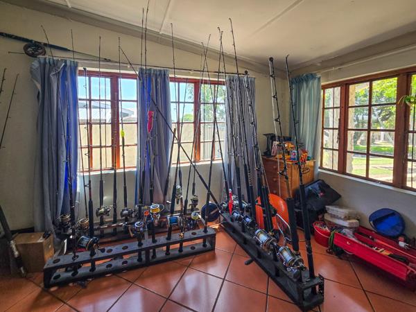 3 Bedroom House for sale in Uvongo | T5349242 | Private Property