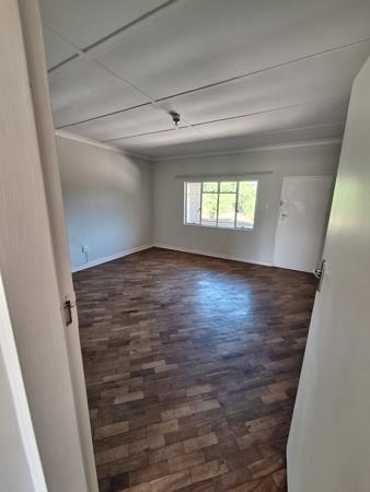 2 Bedroom Flat to rent in Sandringham | RR4582897 | Private Property