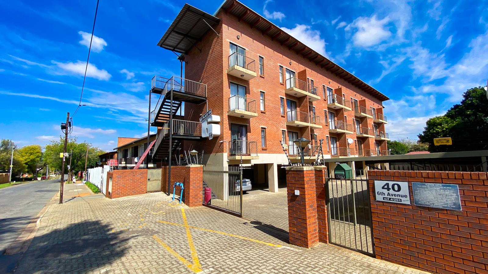 Studio Apartment for sale in Florida | T5349541 | Private Property