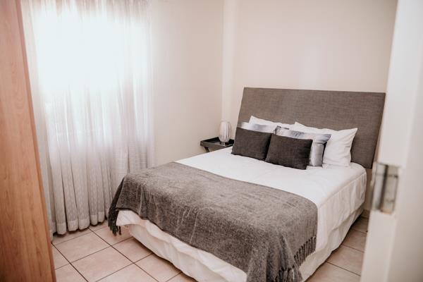 2 Bedroom Apartment to rent in Rosettenville | RR4583023 | Private Property