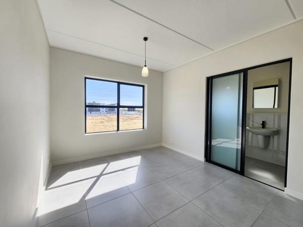 3 Bedroom Apartment to rent in Sandown | RR4583097 | Private Property