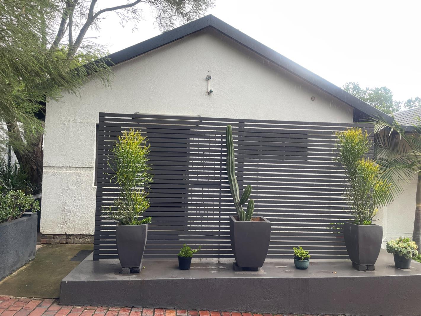 1 Bedroom Garden Cottage to rent in Bryanston West | RR4583120 ...