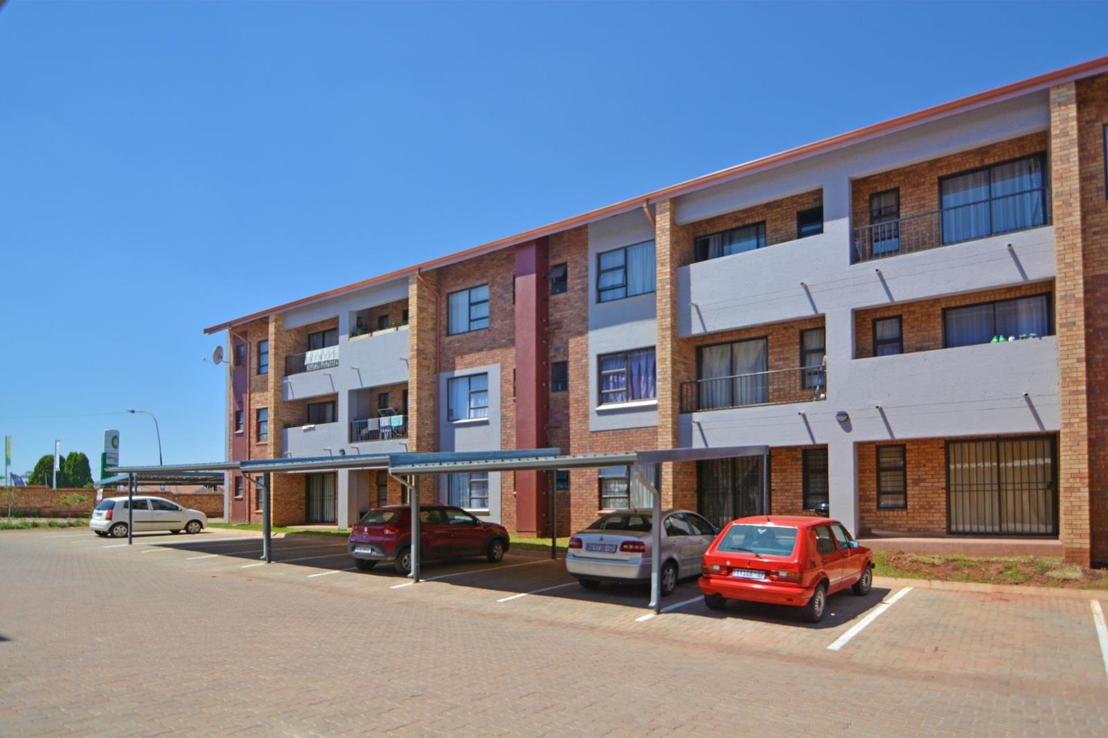 2 Bedroom Apartment to rent in Bergbron | RR4583404 | Private Property