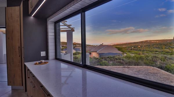 4 Bedroom House to rent in Island View | RR4583590 | Private Property