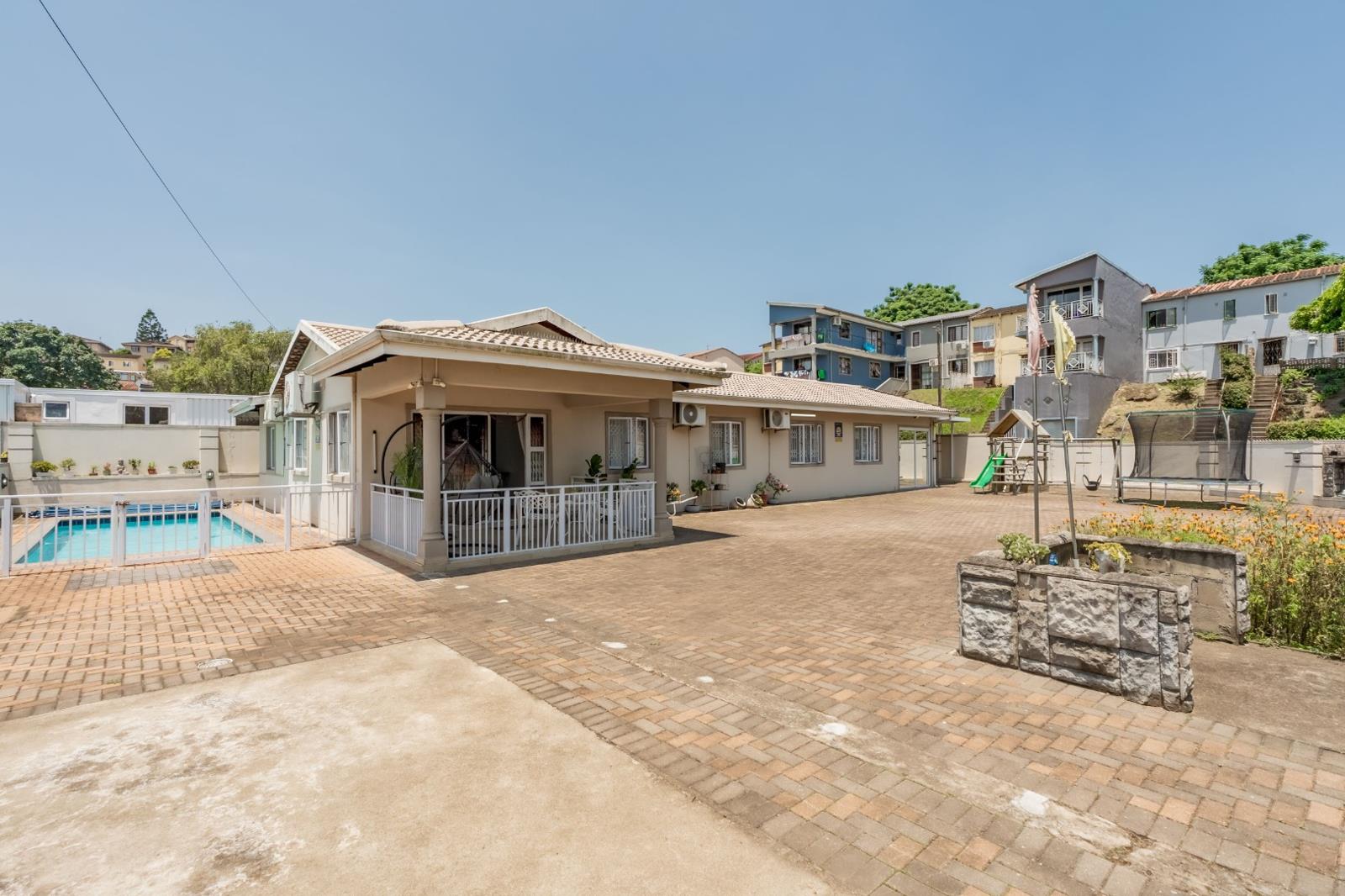 4 Bedroom House for sale in Sunford | T5350376 | Private Property