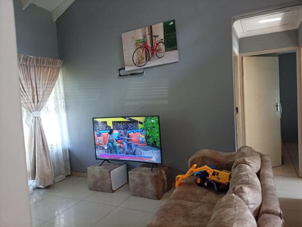 2.5 Bedroom Simplex for sale in Bellair | T5350444 | Private Property