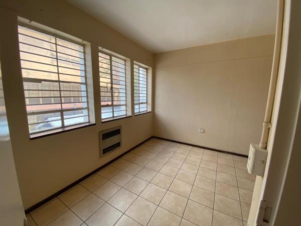 2 Bedroom Flat to rent in Rosettenville | RR4584427 | Private Property