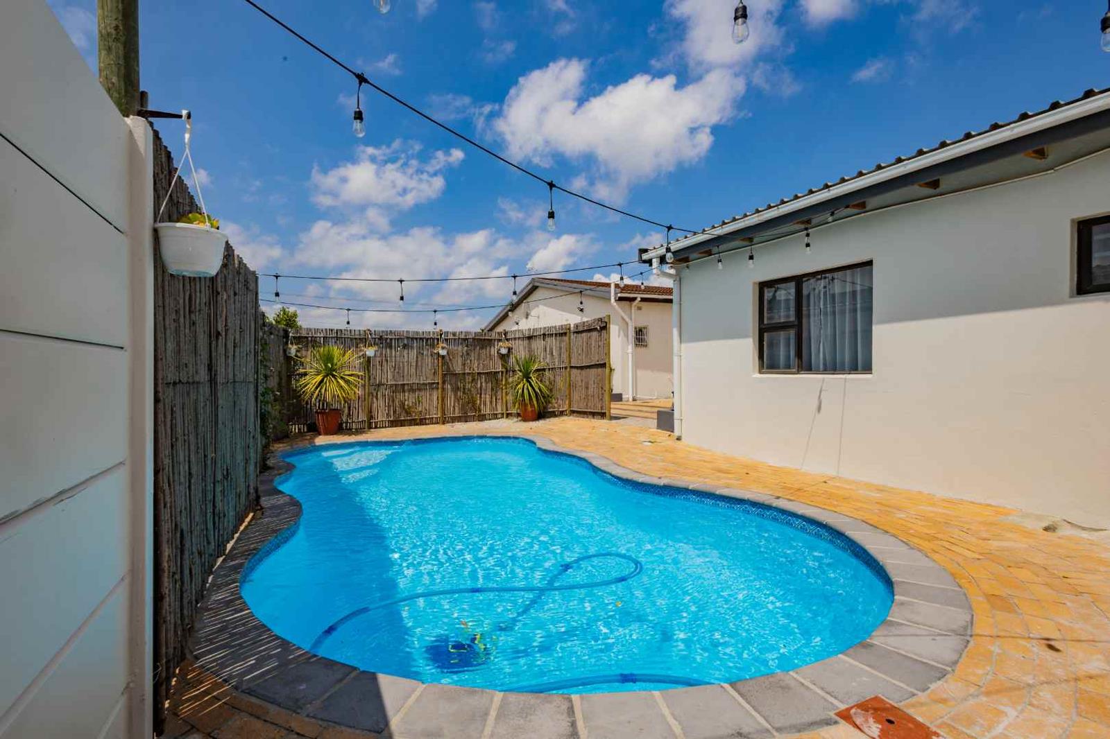 1 Bedroom Apartment to rent in Oakdale | RR4584506 | Private Property