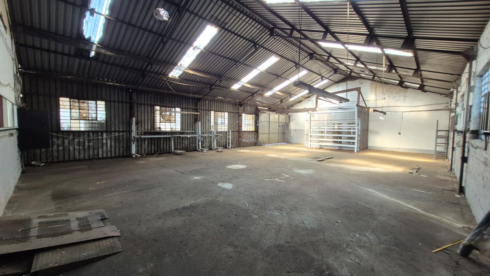 300 m² Industrial space to rent in Anderbolt | RR4584792 | Private Property