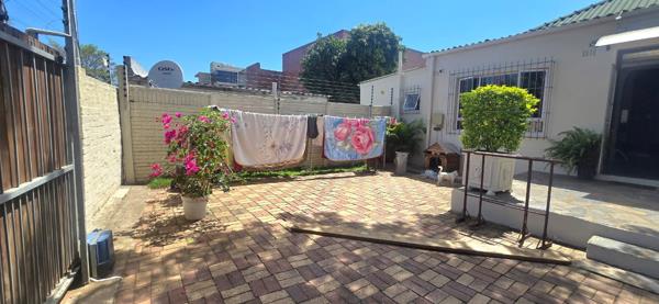 2.5 Bedroom Apartment to rent in Essenwood | RR4584950 | Private Property