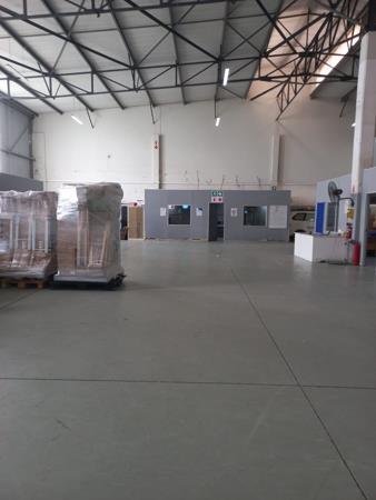 1 008 m² Industrial space to rent in Riverhorse Valley | RR4585093 ...