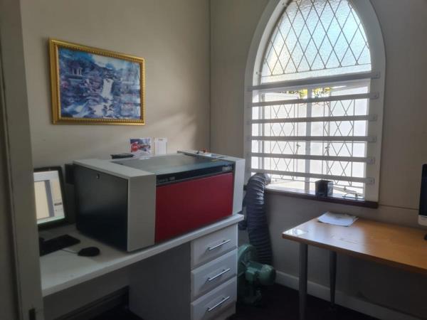 180 m² Commercial space to rent in Bulwer | RR4585120 | Private Property